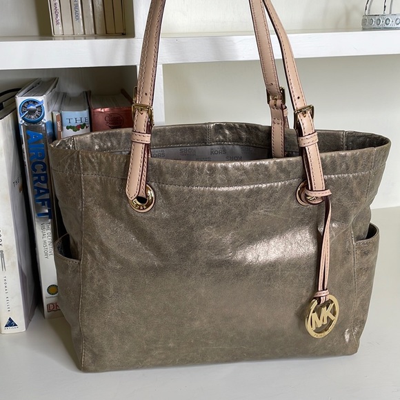 Michael Kors | Bags | Michael Kors Gold Metallic Large Tote Bag | Poshmark